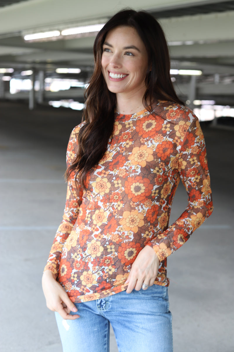 TH1221 RETRO ORANGE FLORAL TOP 16.75 – Turquoise Haven